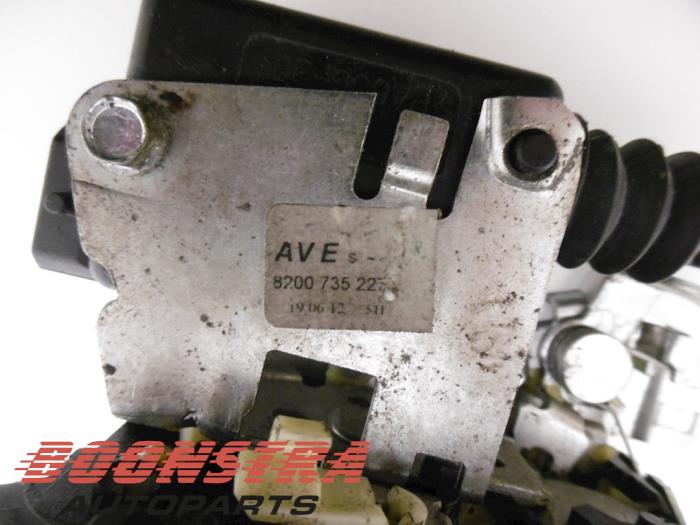 Deurslot Mechaniek 4Deurs links-voor Dacia Duster 1.5 dCi - 8200735227