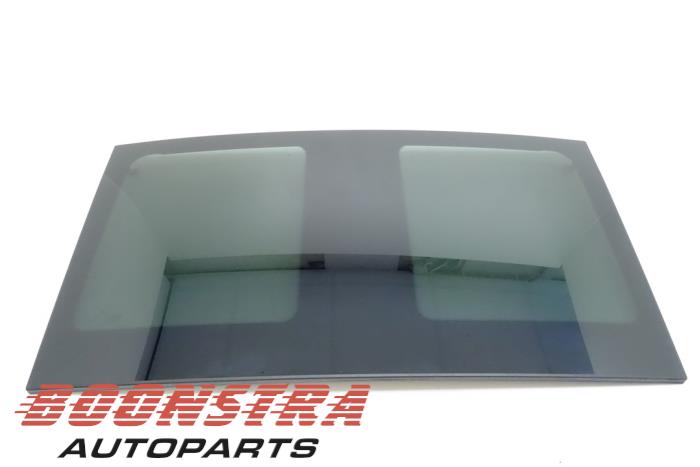 Boonstra Autoparts - Gebruikte Panoramadak voor plaatwerk en carrosserie