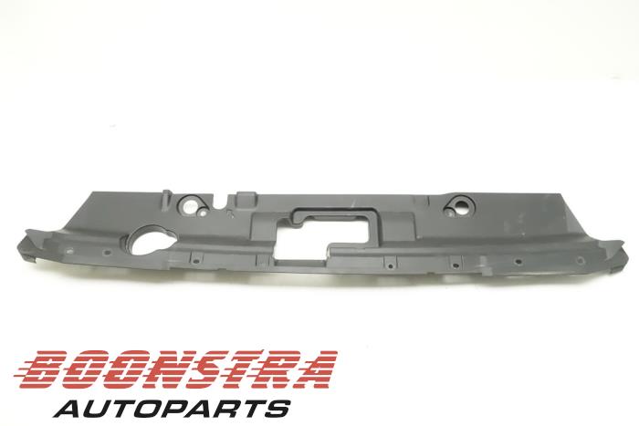 Nissan Leaf Frontpanelen voorraad | Onderdelenlijn.nl