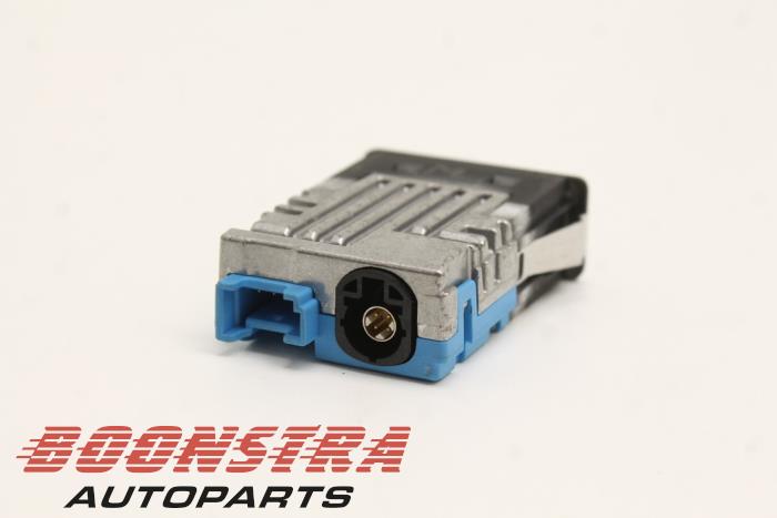 AUX/USB aansluiting BMW 3 serie Touring 330i 2.0 TwinPower Turbo 16V ...