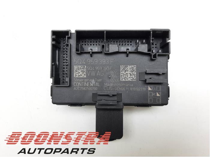 Centrale Deurvergrendeling Modules met artikelnummer 5Q4959593F voorraad