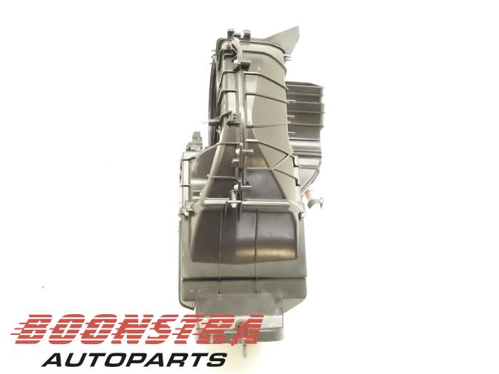 Kachelhuis Volkswagen Multivan T5 2.0 BiTDI DRF - 7H0819359