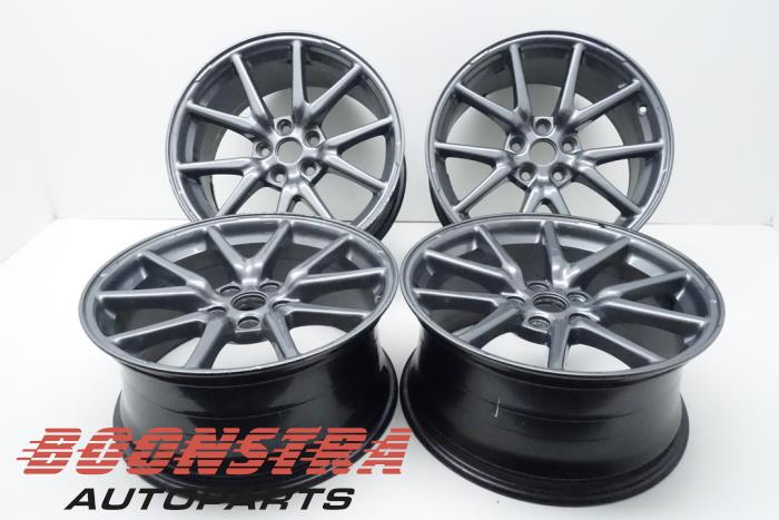 Velgen set Tesla Model 3 Long Range 72kWh - 123422100C Lichtmetaal TESLA
