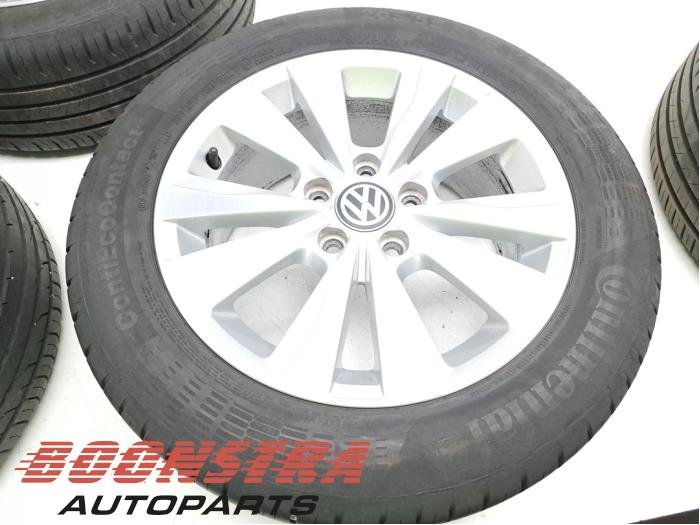 Velgen set + banden Volkswagen Golf VII 1.0 TSI 12V BlueMotion ...