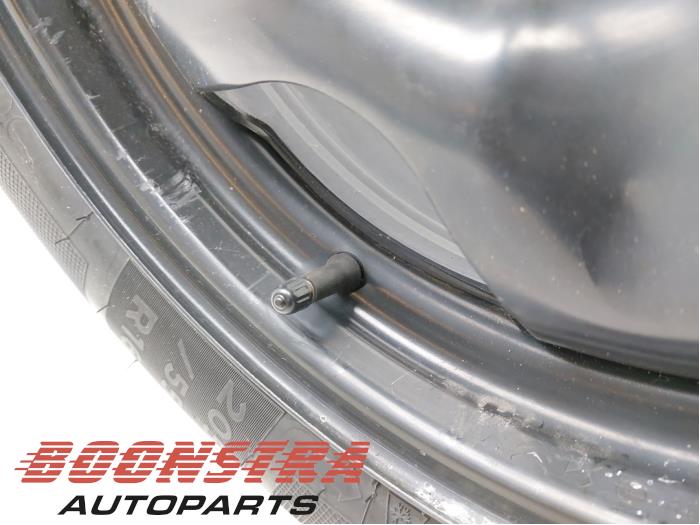 Velg + Band Citroen C3 1.2 Vti 12V PureTech - 9811038280 Staal KLEBER