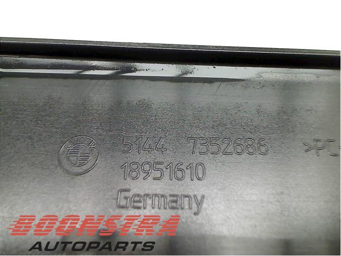 Luchtrooster zijkant BMW i8 1.5 TwinPower Turbo - 51447352686