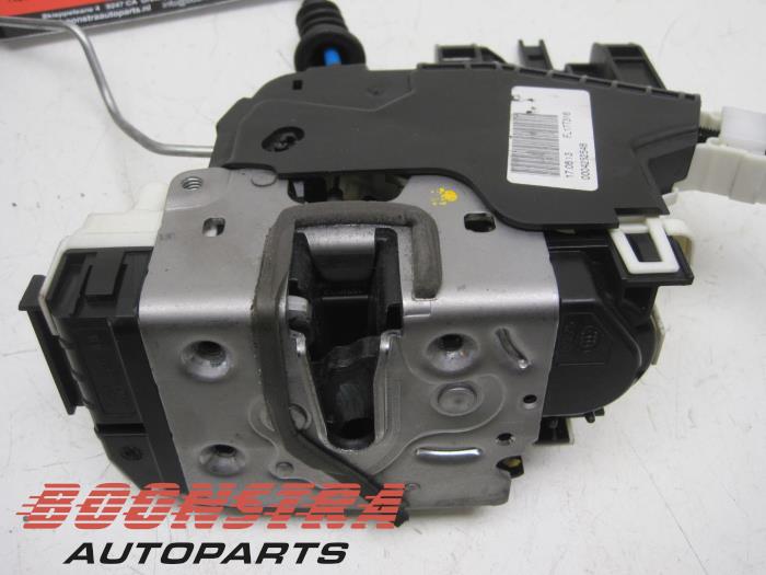 Deurslot Mechaniek 4Deurs links-voor Mercedes A 1.6 A-180 16V - A1667200135