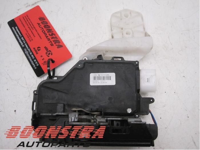 Deurslot Mechaniek 2Deurs rechts Volkswagen Caddy III 2.0 SDI - 3D1837016AE