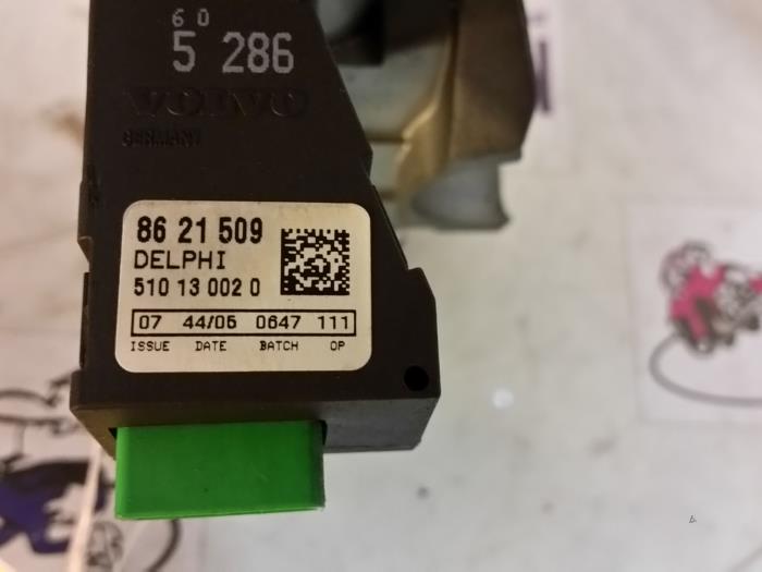 Gebruikte Volvo V70 (SW) 2.4 D5 20V Kontaktslot+Sleutel - 73760 ...