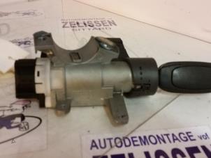 Gebruikte Volvo V70 (SW) 2.4 D5 20V Kontaktslot+Sleutel - 73760 ...