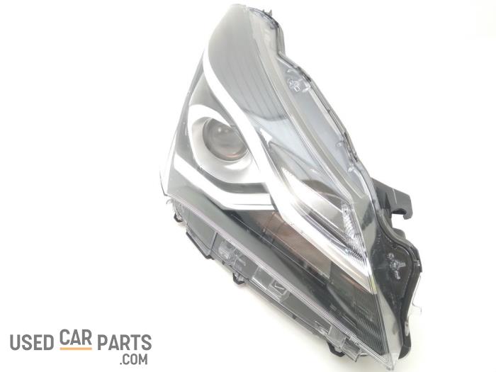 Koplamp rechts Toyota Yaris III 1.5 16V Dual VVT-iE - 9922681017 TOYOTA
