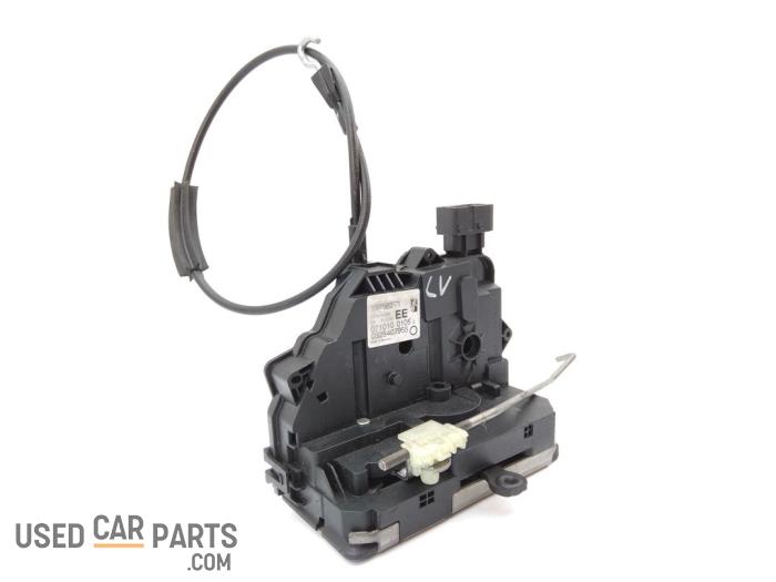 Deurslot Mechanieken 4Deurs links-voor met artikelnummer 13258271 voorraad