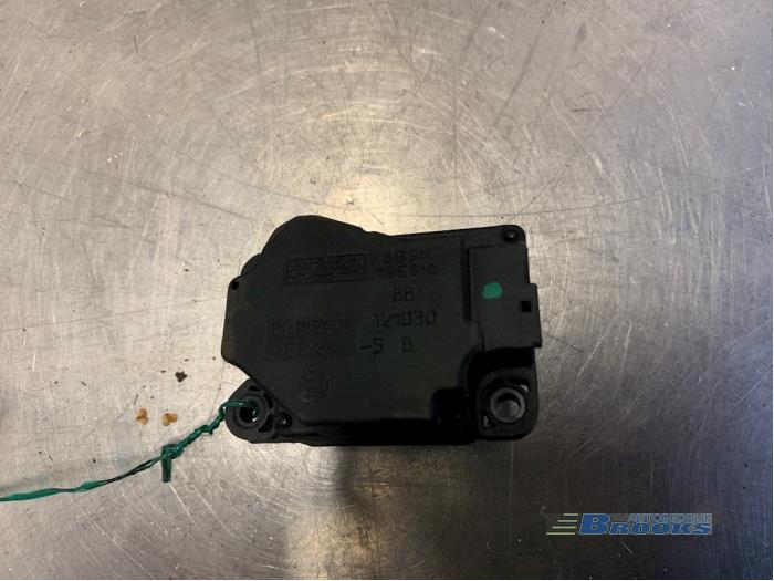 Kachelklep Motoren met artikelnummer 31348271 voorraad