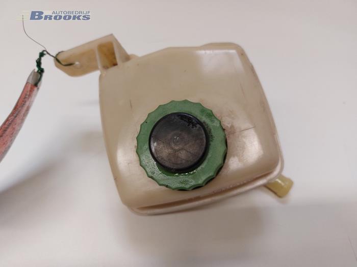 Stuurbekrachtiging Olie Reservoirs met artikelnummer 2K0422371A voorraad