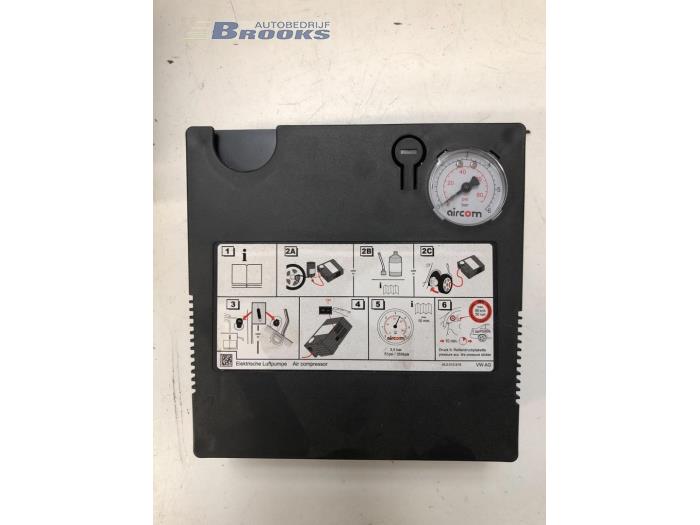 Krikset + reservewiel Audi E-Tron 55 - 4KE601010 Staal AUDI