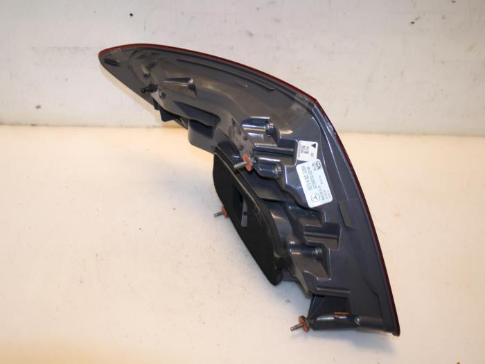 Achterlicht rechts Mercedes E E-220d 2.0 Turbo 16V - A2139067800 AL