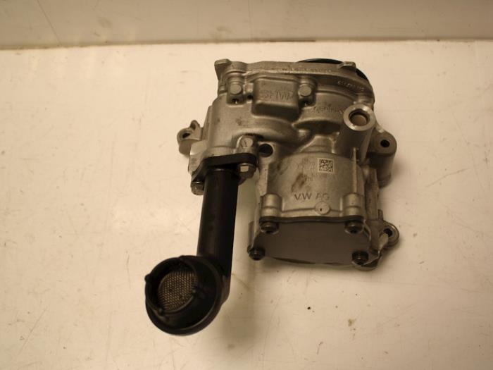 Oliepomp Volkswagen Golf VII Variant 1.6 TDI 16V - 04L145208D CLHA