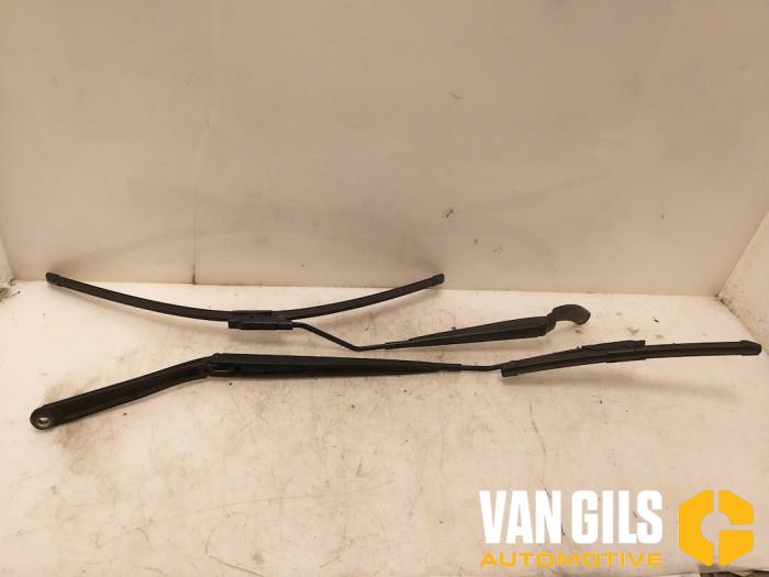 Renault Clio Ruitenwisserblad Sets voorraad | Onderdelenlijn.nl