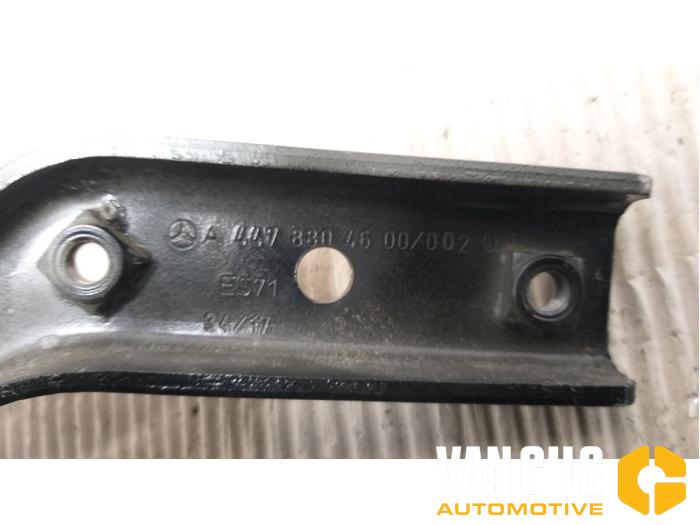 Scharnier Achterklep Mercedes Vito - A4478804600