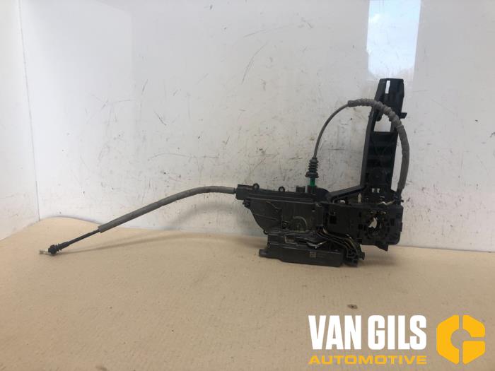 Door lock mechanism 2-door, left Mercedes Vito O217622 - VanGilsAutomotive