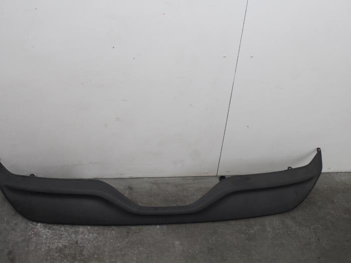Bumperdeel midden-achter Mercedes A-Klasse - A1768850325