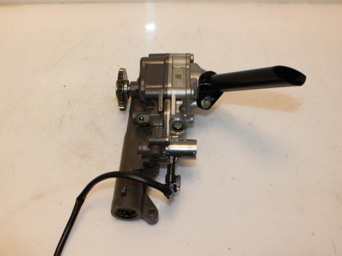 Oliepomp Mercedes A 1.6 A-180 16V - A2701800000 270910