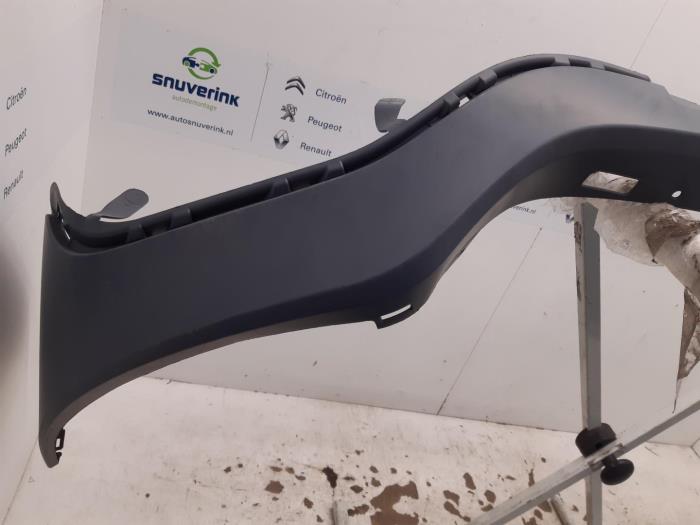Voorbumper Renault Trafic 1.6 dCi 120 Twin Turbo 0 - 620223380R