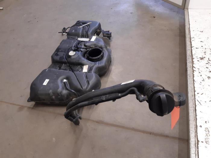 Tank Citroen DS5 2.0 165 HYbrid4 16V - 1607204380