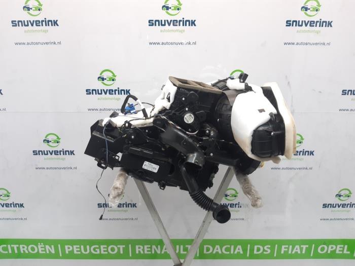 Kachelhuizen met artikelnummer 1610528280 voorraad