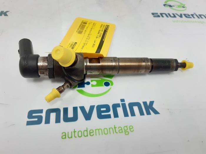 Verstuivers (diesel) met artikelnummer 166006526R voorraad