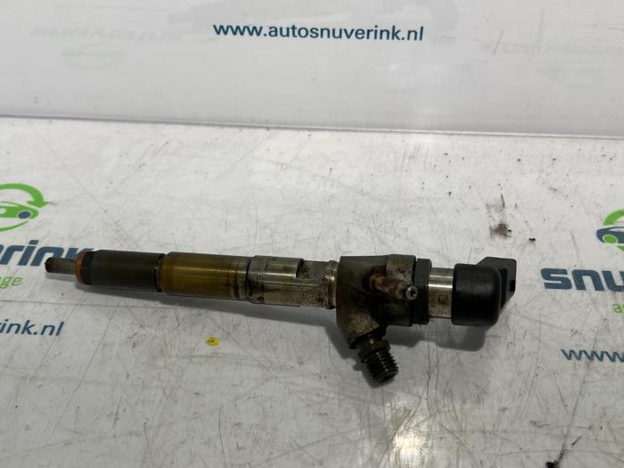 Verstuivers (diesel) met artikelnummer 166006526R voorraad