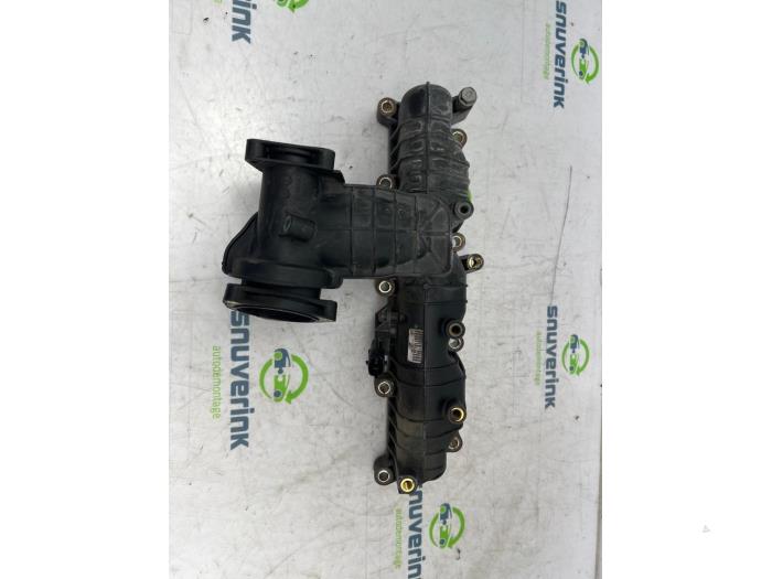 Inlaatspruitstukken met artikelnummer 504384190 voorraad