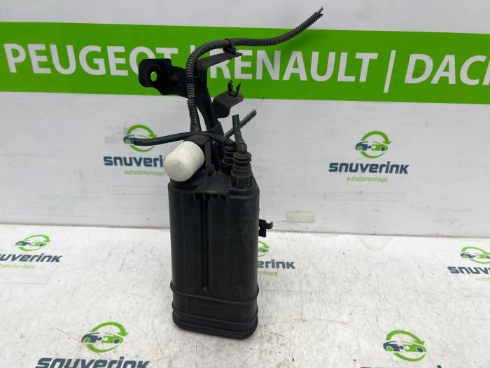 Koolstoffilters met artikelnummer 149509035R voorraad