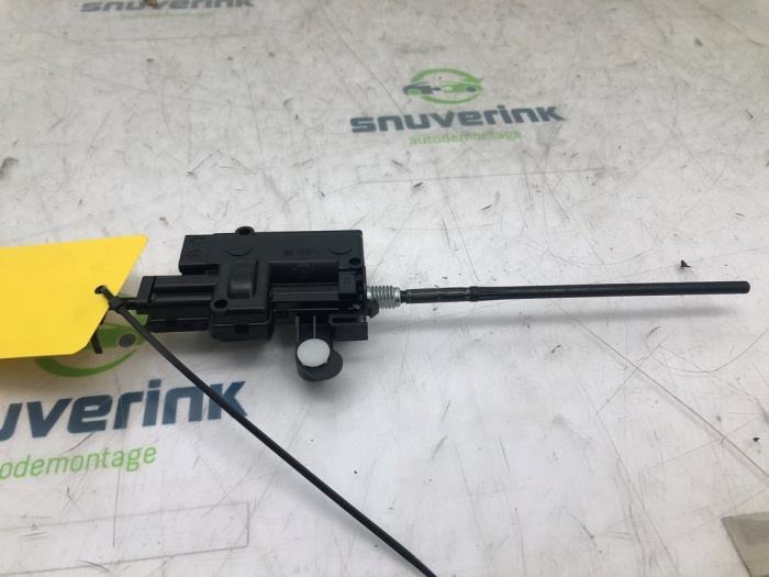 Tankklep Vergrendelingsmotoren met artikelnummer 788262843R voorraad