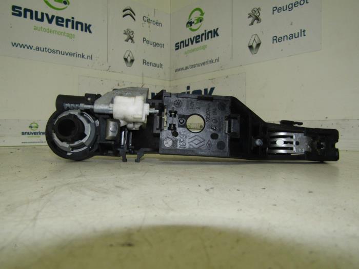Gebruikte Renault Clio III (BR/CR) 1.2 16V 75 Portiergreep 4Deurs ...