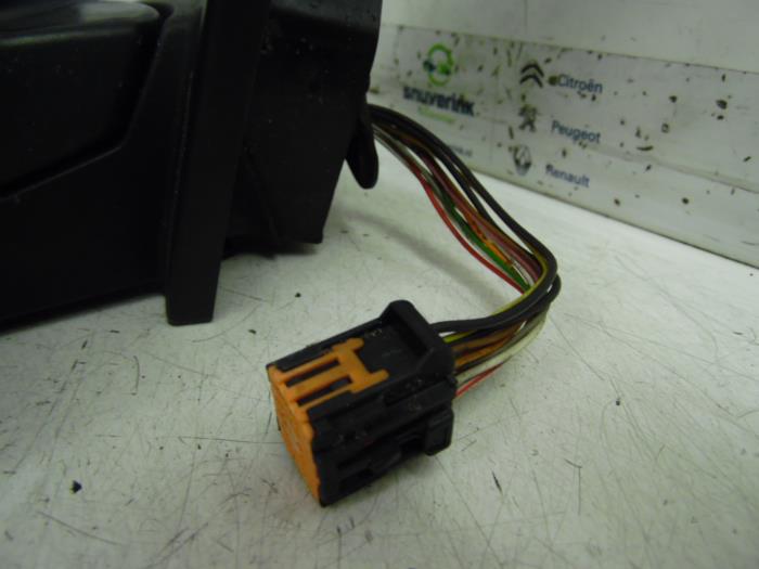 Gebruikte Peugeot 308 SW (L4/L9/LC/LJ/LR) 1.6 BlueHDi 120 Buitenspiegel ...