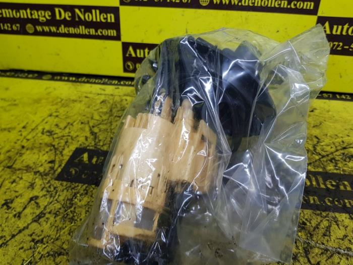 Benzinepompen met artikelnummer A2054701694 voorraad