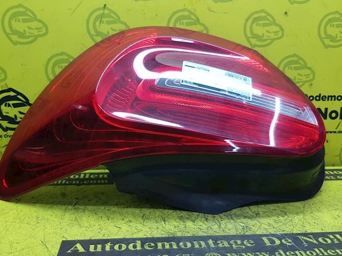 Gebruikte Mercedes A (W176) 1.6 A-200 16V Achterlicht rechts ...