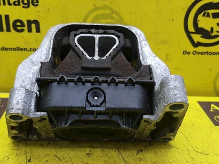 Motorsteunen met artikelnummer 6C0199262A voorraad