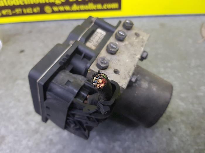 Gebruikte Mercedes Sprinter ABS Pomp - A0074313912 - de Nollen ...