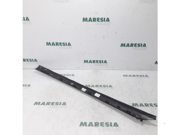 A-stijl Afdekkap links Renault Scénic IV 1.2 TCE 115 16V - 727611521R