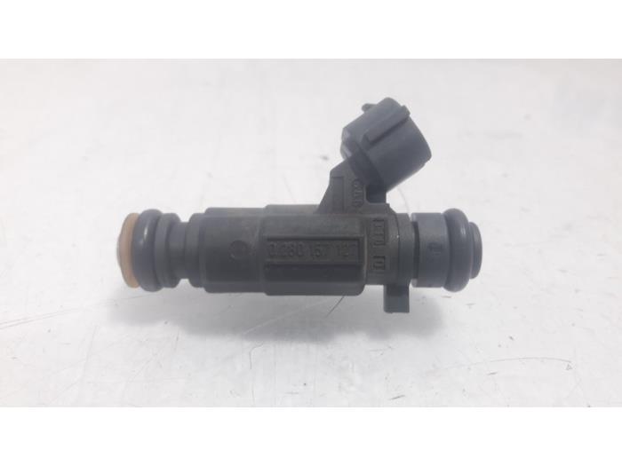 Injector (benzine injectie) Peugeot 208 I 1.0 Vti 12V PureTech ...