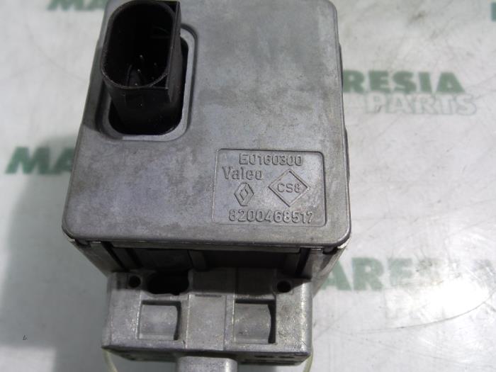 Computer Motormanagement Renault Megane II Grandtour 1.6 16V - 8200785132 K4M813