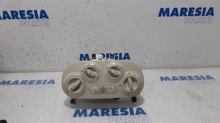 Fiat 500 - Kachel Bedieningspaneel