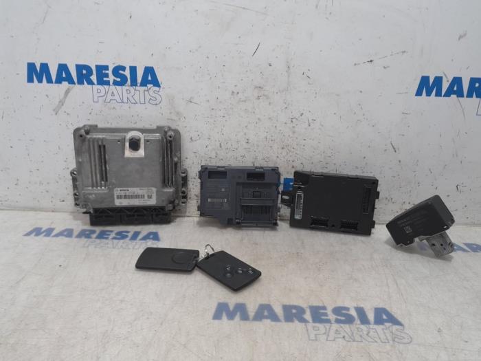 Opel Vivaro Computers Motormanagement voorraad