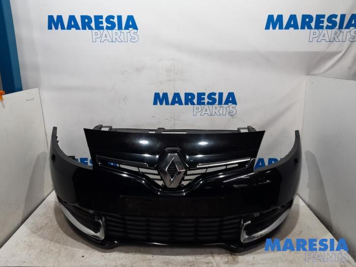 Voorbumpers met artikelnummer 620227210R voorraad