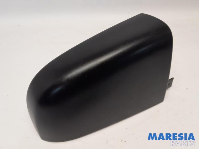 Opel Vivaro C-stijl afdekkapen links voorraad | Onderdelenlijn.nl