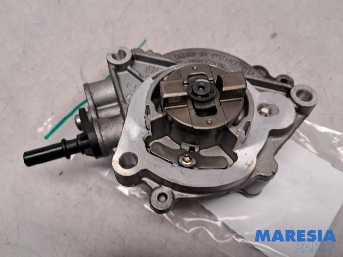 Vacuumpompen (Benzine) met artikelnummer 9812133880 voorraad