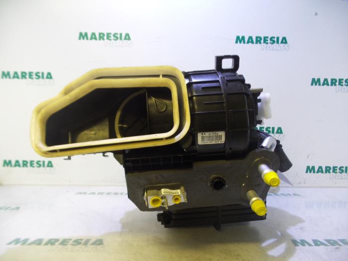 Gebruikte Peugeot 308 SW (L4/L9/LC/LJ/LR) 1.6 BlueHDi 120 Kachelhuis ...