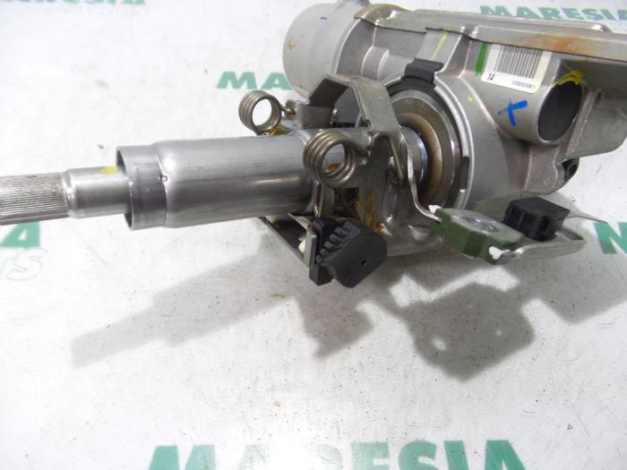 Stuurkolom Huis Fiat Punto Evo 1.3 JTD Multijet 85 16V Euro 5 - 51888054